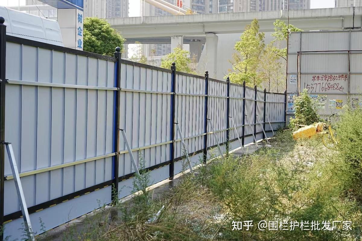 彩钢围挡规格及厚度 - 知乎