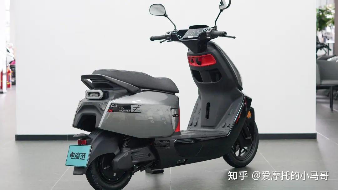 外卖神器极核EZ4，3780元起空间大，配置全，就是动力一般 - 知乎