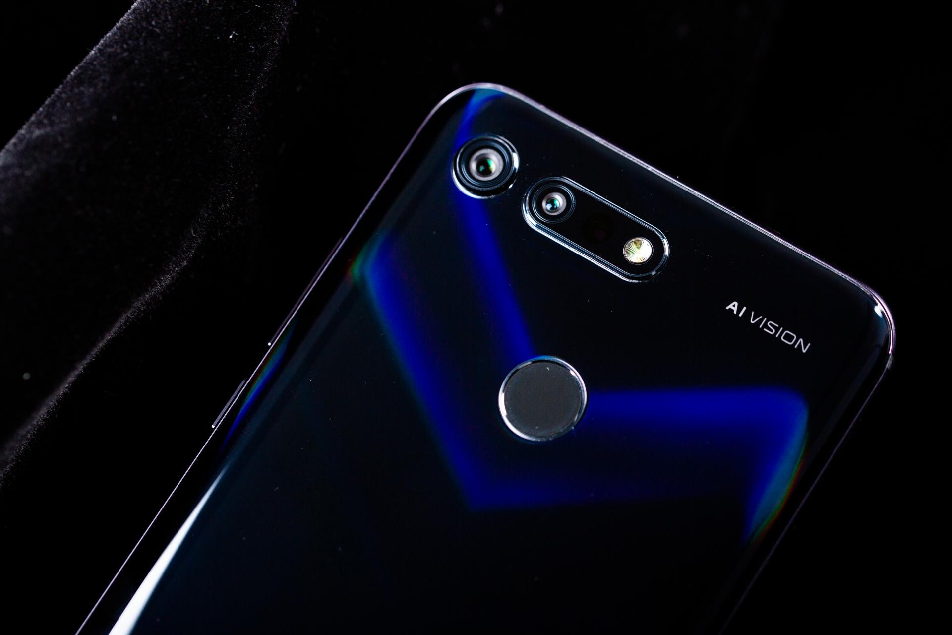 麒麟 980+IMX586，荣耀 V20 图文详评 - 知乎