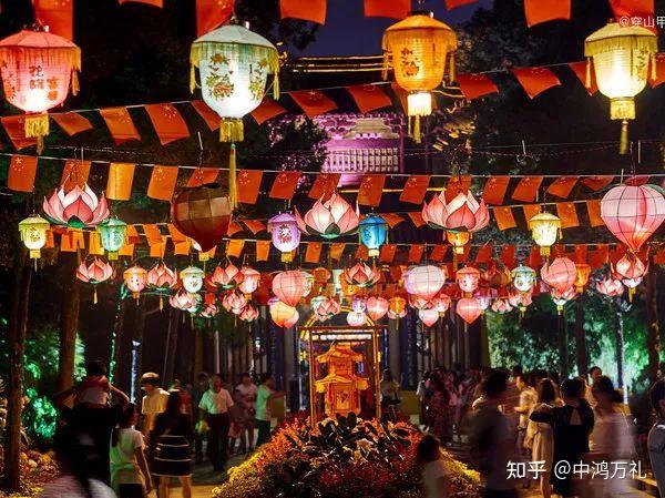 月下飞天镜,星临万户动,明月夜团圆 知乎