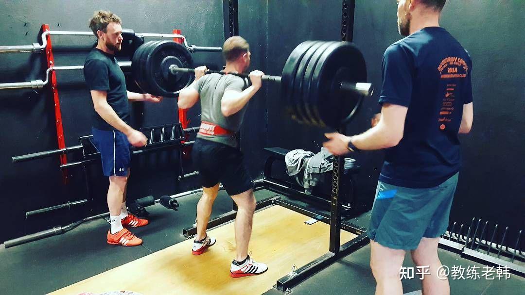 如何计算自己力量训练中的1RM值 - 知乎