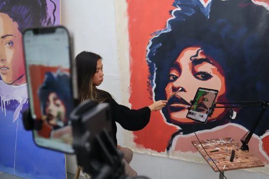 AR 艺术应用《Da Vinci Eye》推出 Mural Maker 2.0 版本 - 知乎