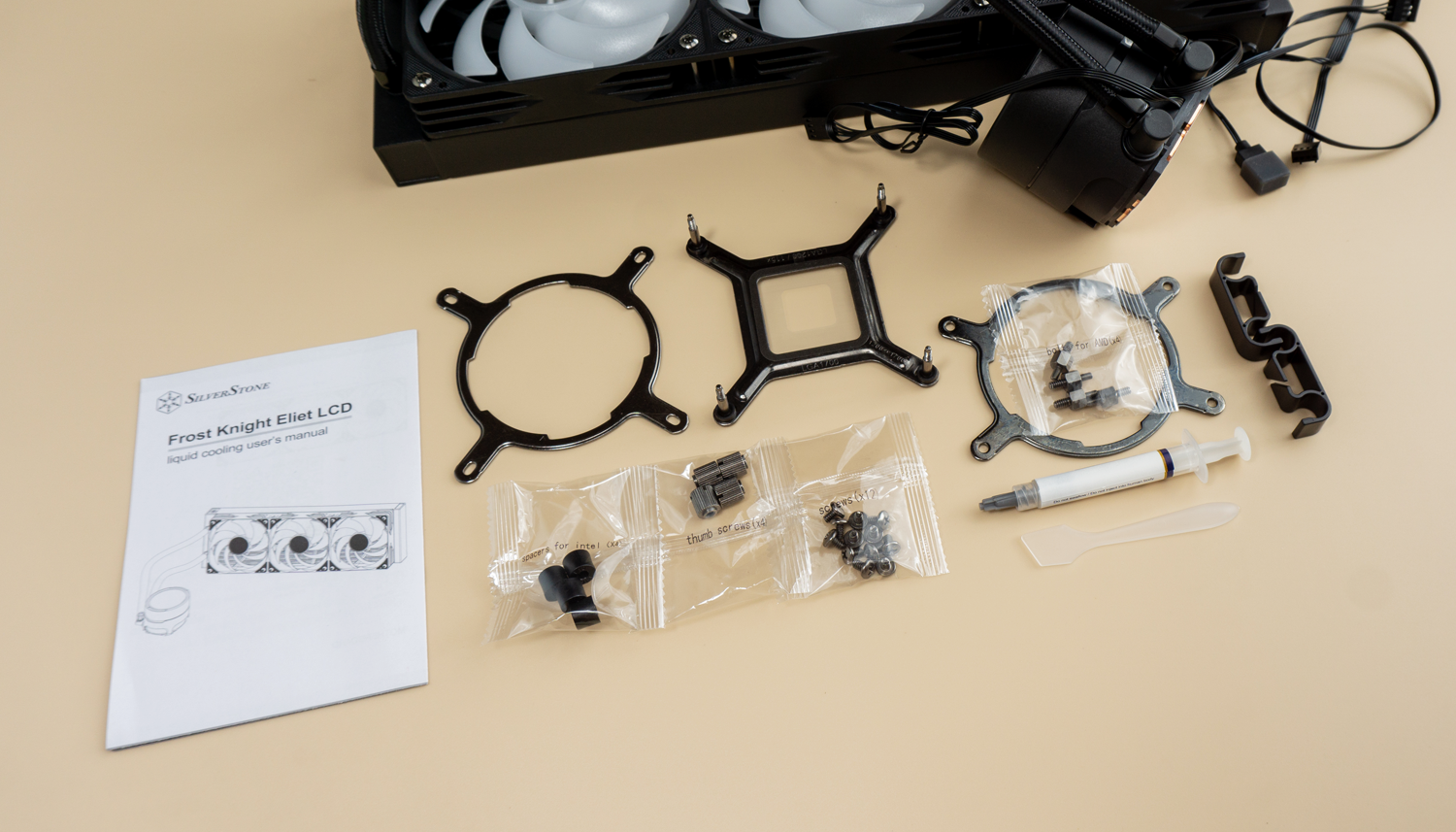 实用性之选，2.6寸屏显与磁吸设计，银昕E360 PRO水冷散热器分享 - 知乎