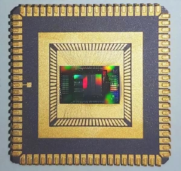 满足AR眼镜的需求增长，这两家厂商宣布合作开发全彩Micro LED显示器 - 知乎