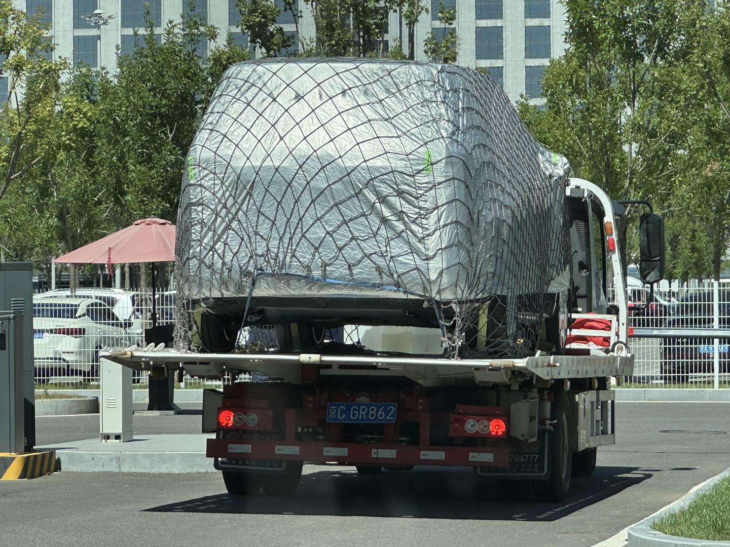 北京工厂拍到yu9出门。 - 知乎