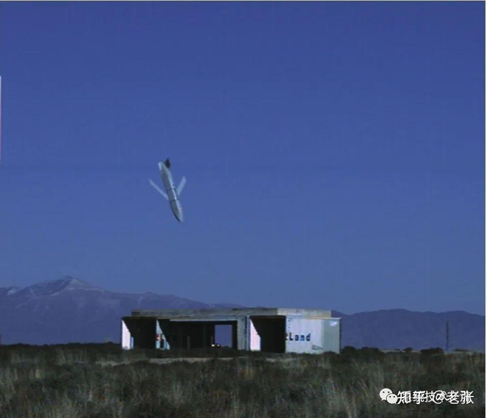 无动力的滑翔武器GBU-15炸弹系统技术介绍 - 知乎