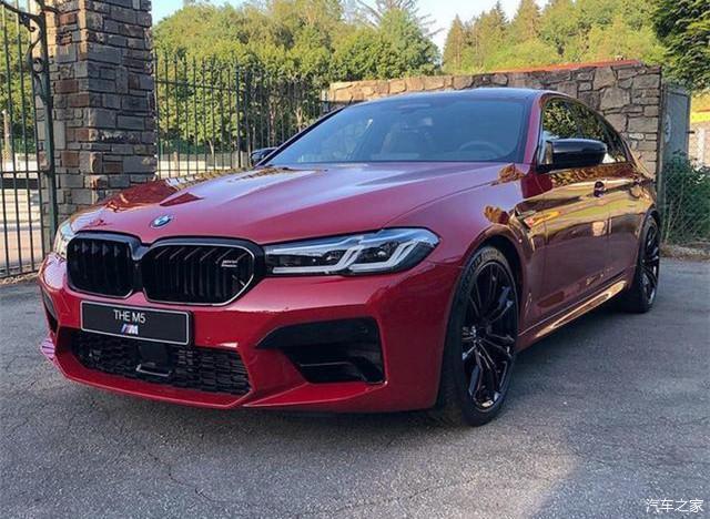 新款宝马M5雷霆版实车亮相，搭4.4T+8AT动力组合，年内即将开售 - 知乎