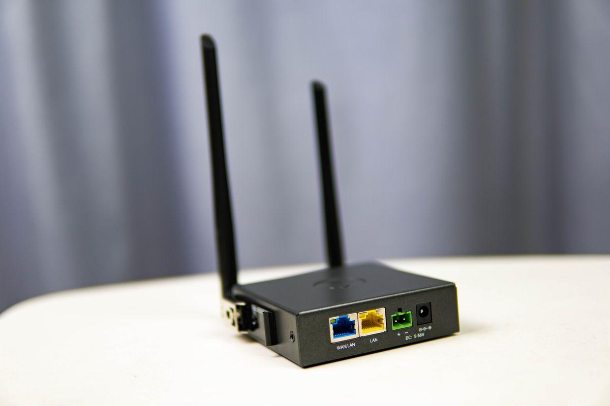 无网线的最佳WiFi方案，蒲公英R300A 4G工业路由器测评 - 知乎