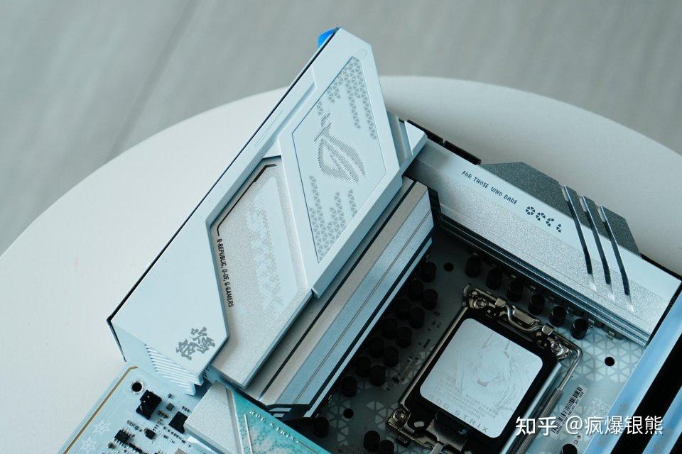 华硕ROG吹雪B860A主板+Ultra 265K装机分享，618入手这一套战未来 - 知乎