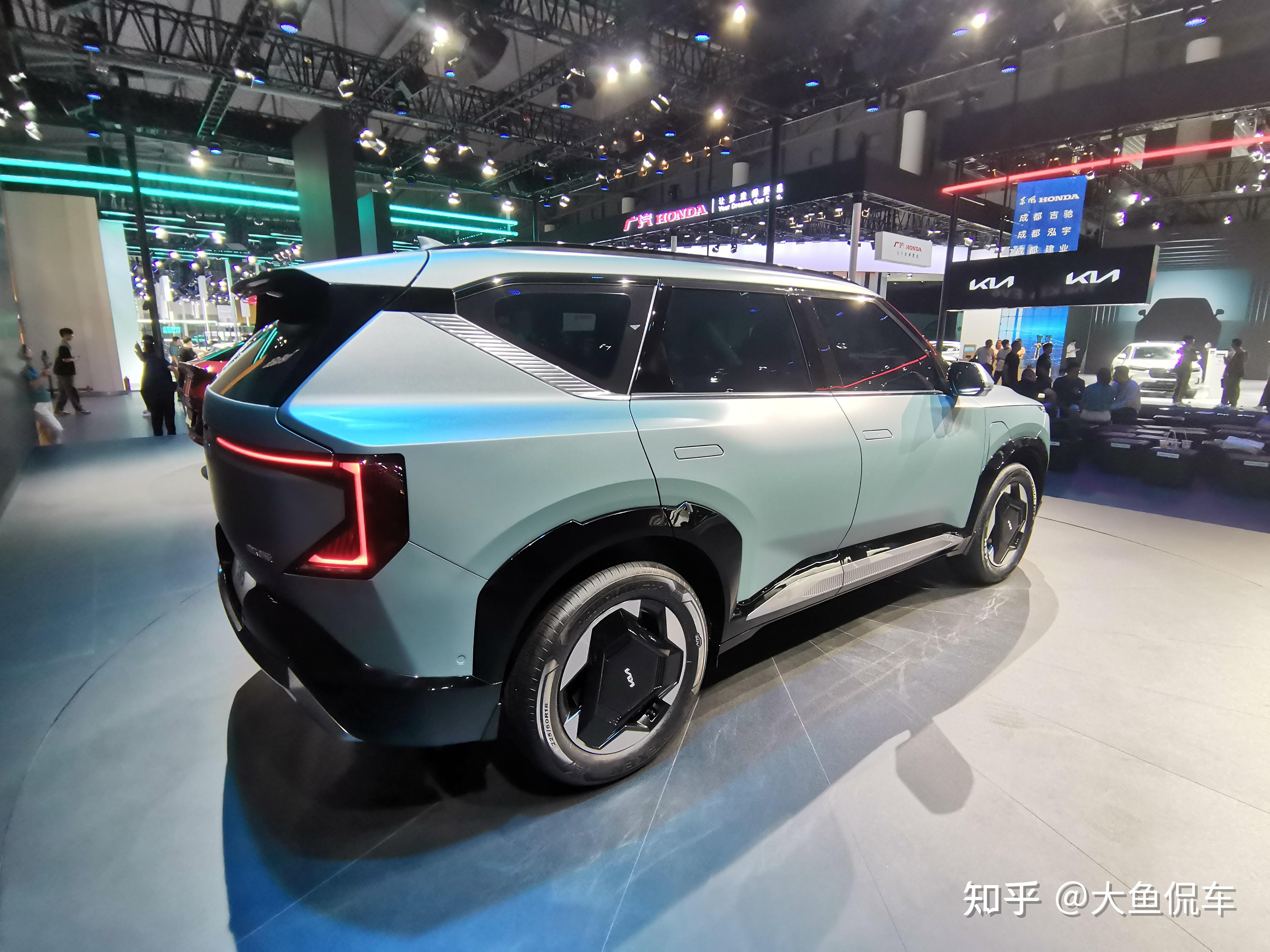 15.98万起，起亚EV5开启预售，外观用力过猛了？ - 知乎