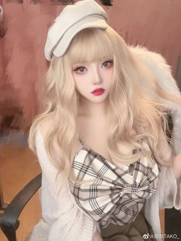 美女Coser-菌烨tako - 知乎