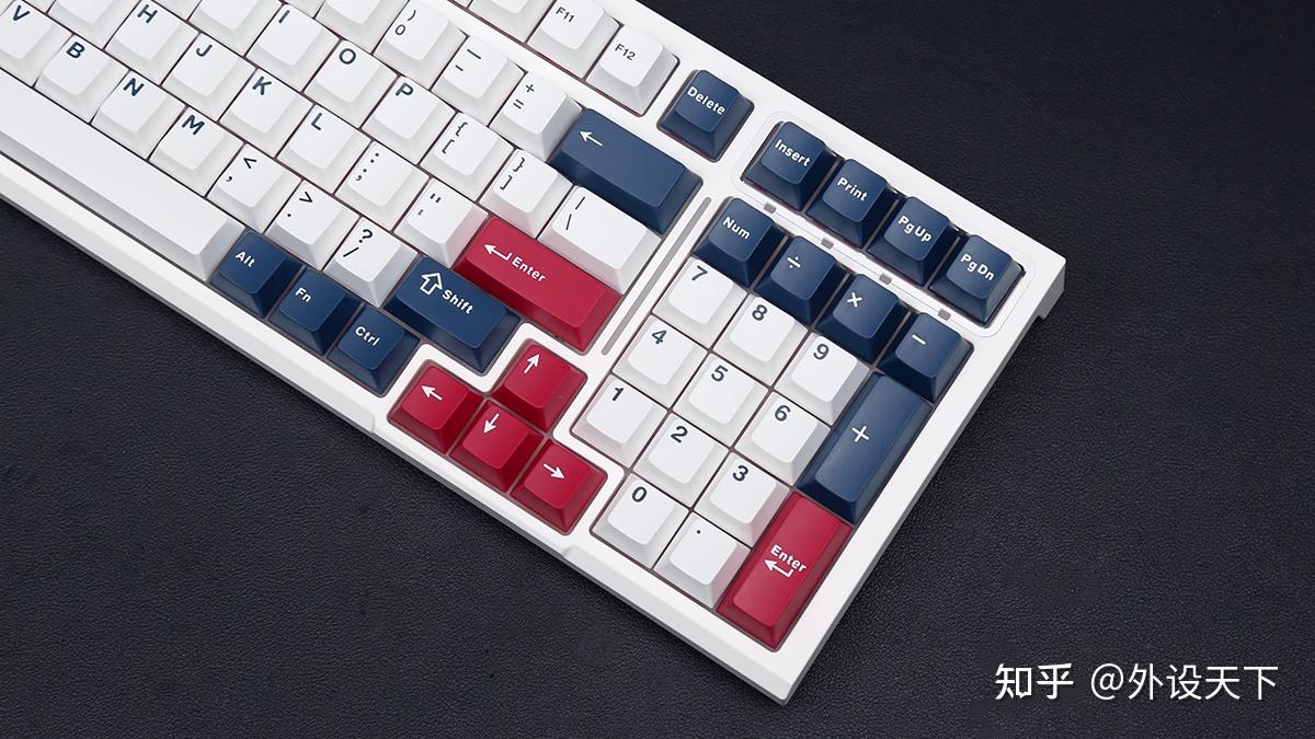 一卷到底，HIFI到底，RK R98三模机械键盘评测