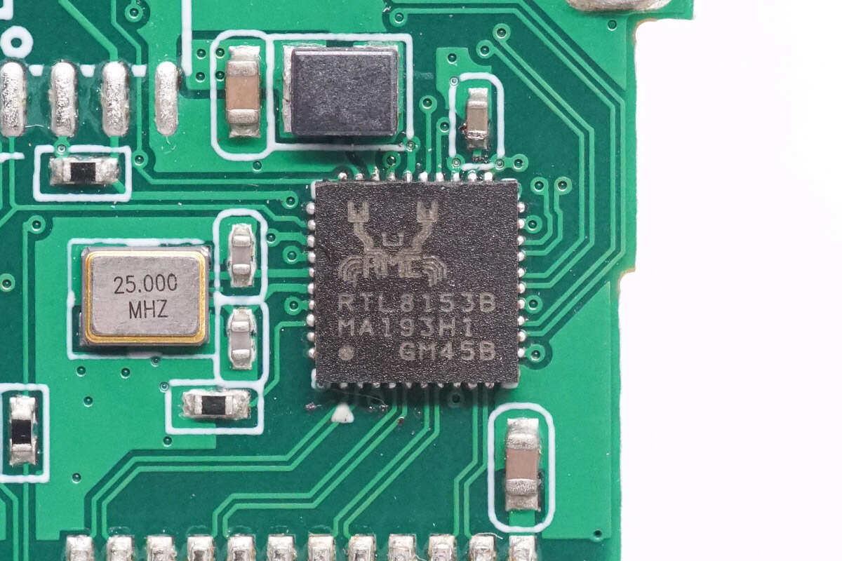 momax-8-1-usb-c-dh18