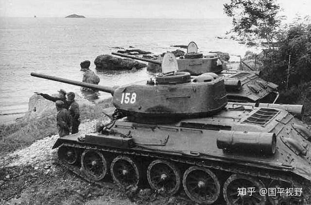 苏军T-34坦克用数量优势取得了对德军虎式坦克的质量优势 - 知乎