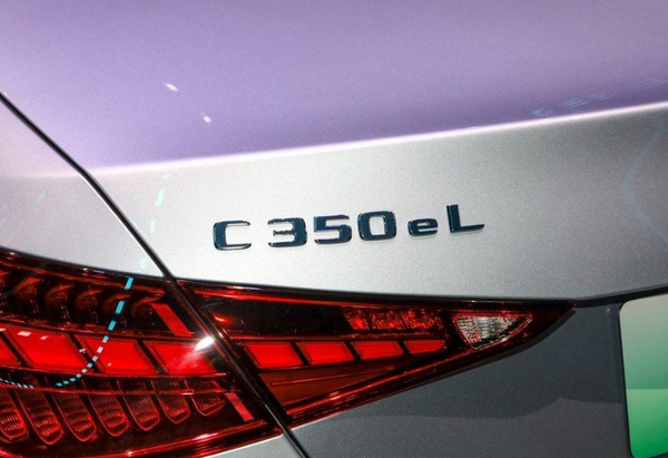 豪华混动车PK：全新奔驰C350eL对比新款沃尔沃S60 - 知乎