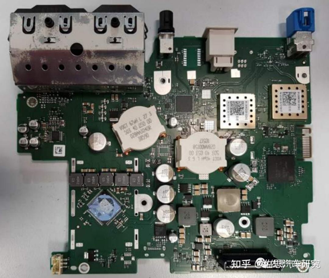 全球首发#高通 第四代座舱旗舰#SA8295P 量产车型：#奔驰新E级 #芯片 @佐思汽研 - 知乎