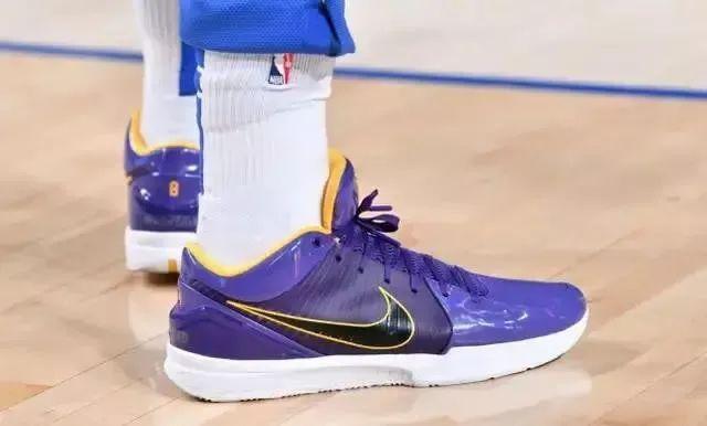 等待了十年！Kobe 5终于迎来了复刻！太帅了吧！ - 知乎