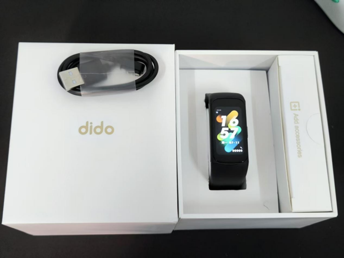 睡眠手环和智能手环买哪个好？有必要单独购买睡眠手环吗？【dido M10 睡眠手环开箱实测】 - 知乎