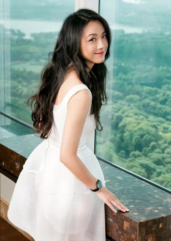 一脱成名的女星不少,她却「很高级」 知乎