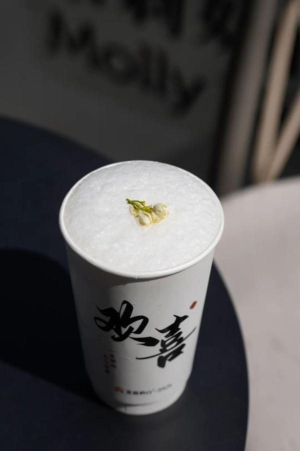 茉莉奶白突破百店，茶饮都卷到“闻香识奶茶”的地步了？ - 知乎