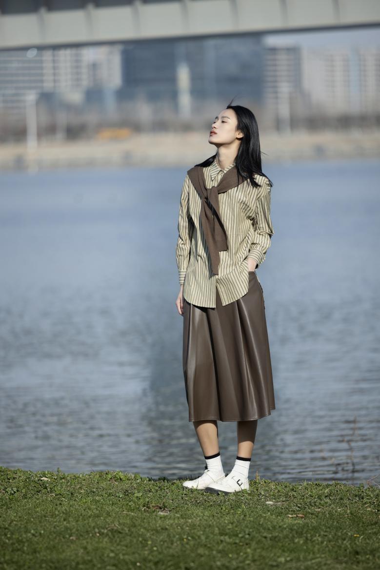 独属于淡人的时尚感，QIANHUI千慧服饰展现多元风格 - 知乎