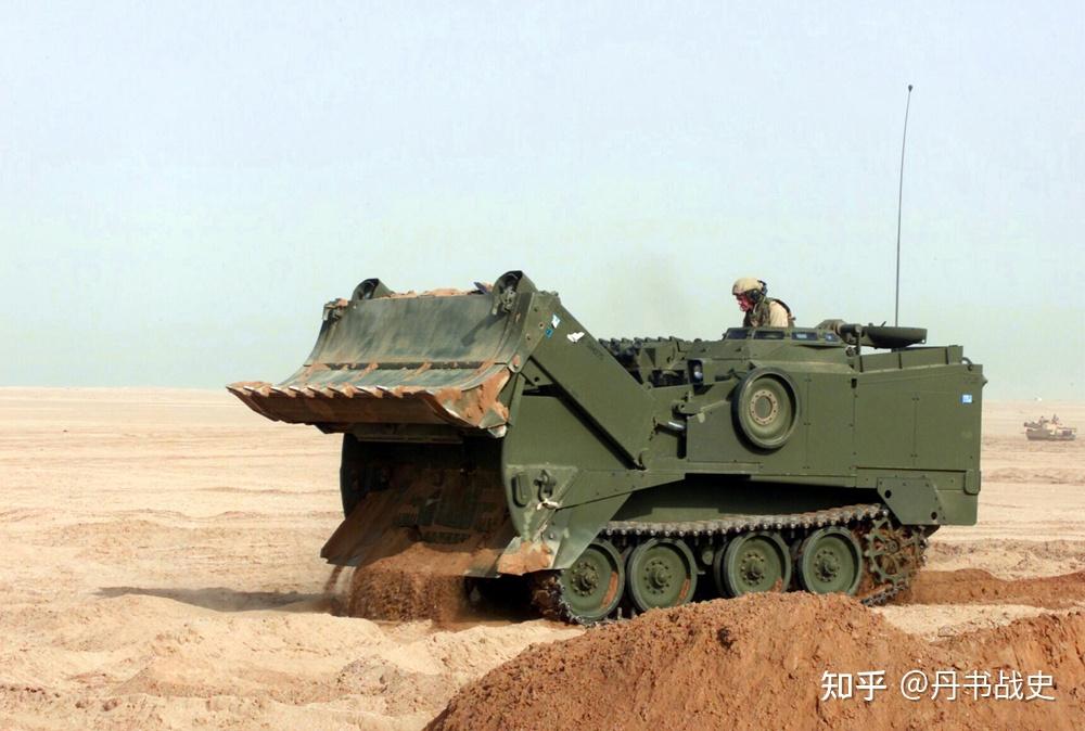 美军工兵连的主力装备之M9装甲推土机 - 知乎