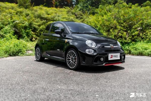 试驾国内绝对稀有的ABARTH 595，它马力不大却超刺激？ - 知乎