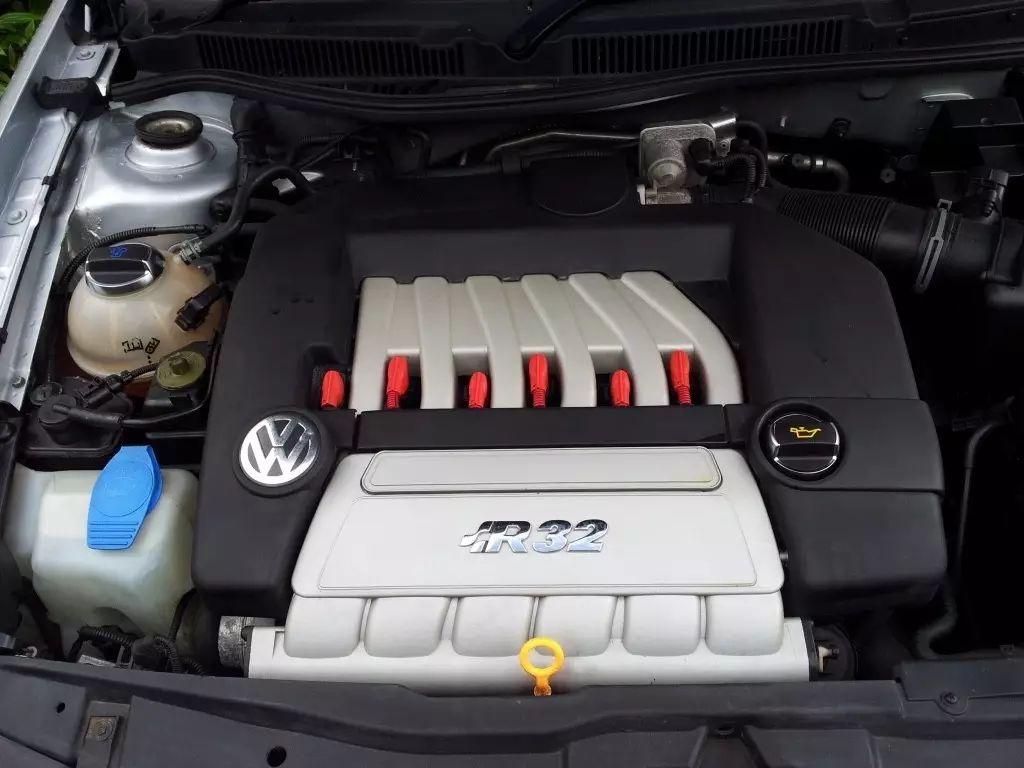 它品牌历史只有十五年，却成了大众粉心中一个神级的图腾... - 知乎