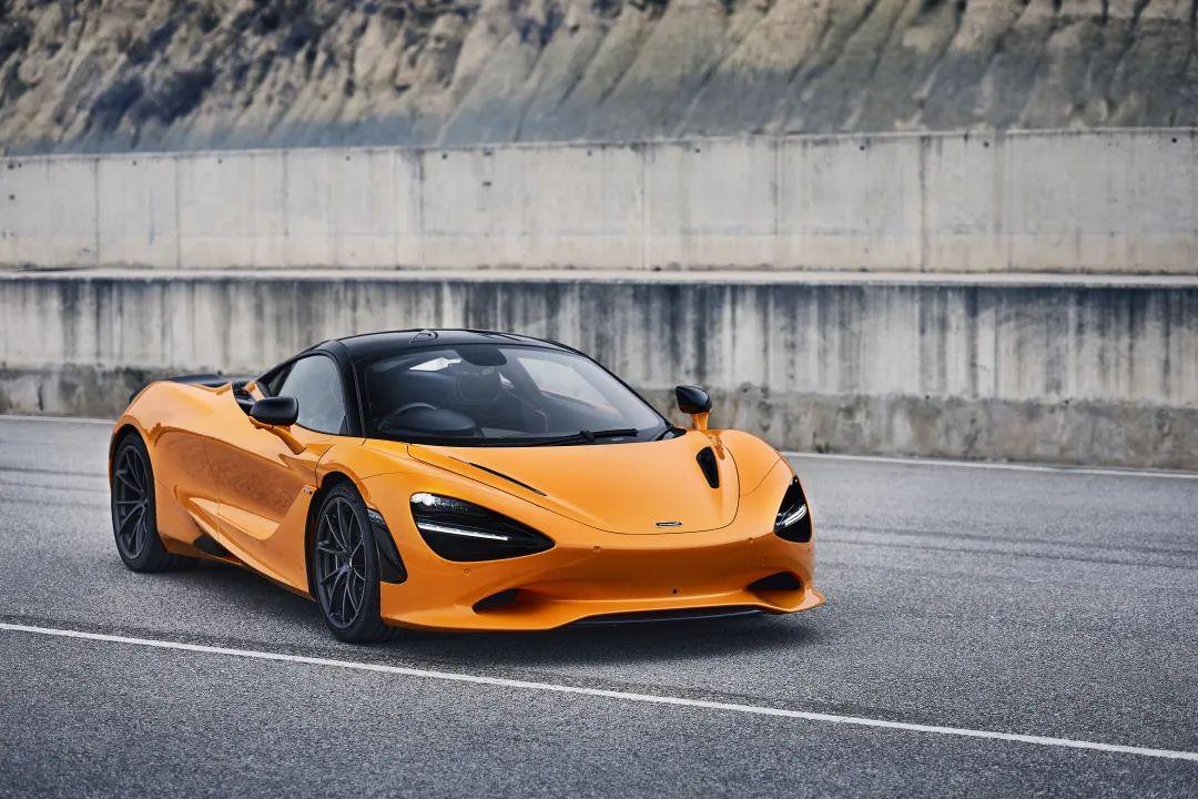 迈凯伦的碳纤维传统和DNA：从革命性的MP4/1 F1赛车到全新W1超级跑车 - 知乎