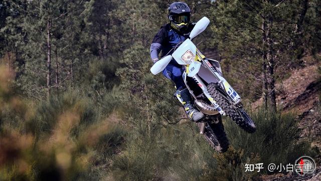 言車新车｜胡斯瓦纳专业级拉力车型TE250i & FE250，87980元起售 - 知乎