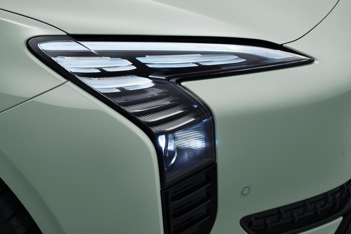 书写辉煌篇章 安心驾享新纪元-红旗EH7纯电轿车震撼上市 - 知乎