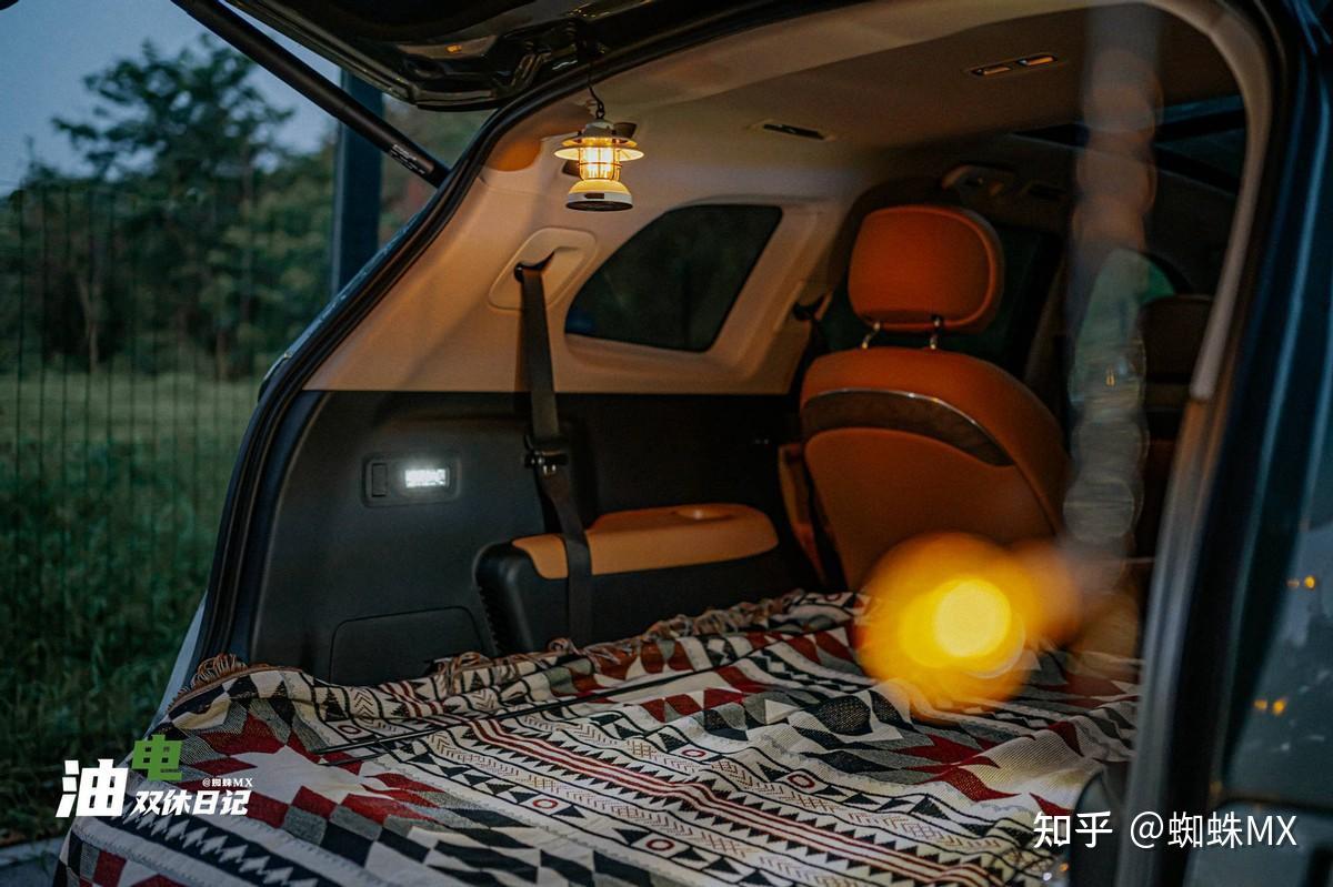 「图说」问界M7：入门即是高配，零重力座椅非嘘头，7.8s两驱版更合适 - 知乎