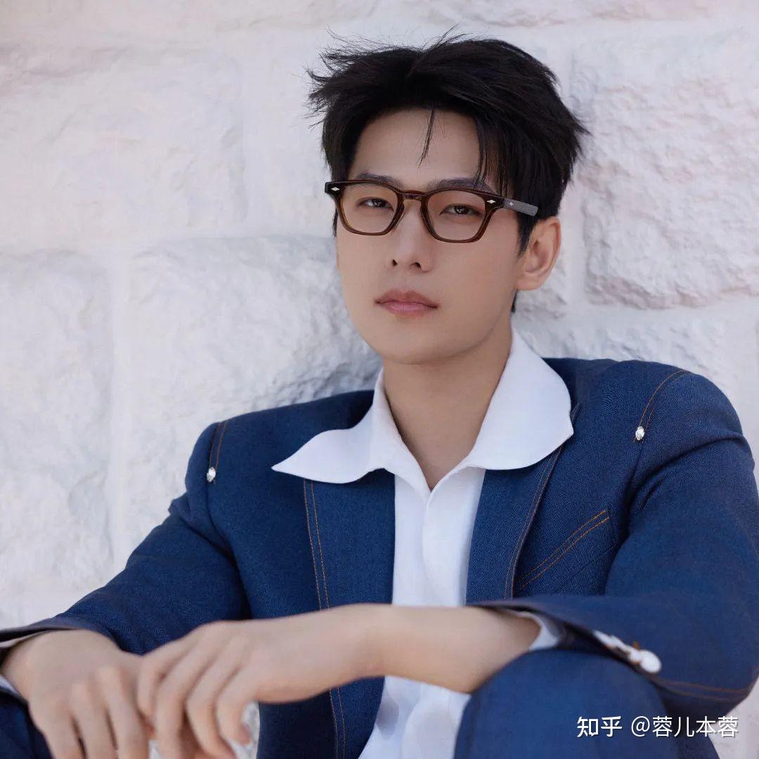 打篮球男星一夜情，关晓彤，张艺兴，陈都灵，宋祖儿章若楠，杨洋贾士凯 最新八卦汇总 知乎 1460
