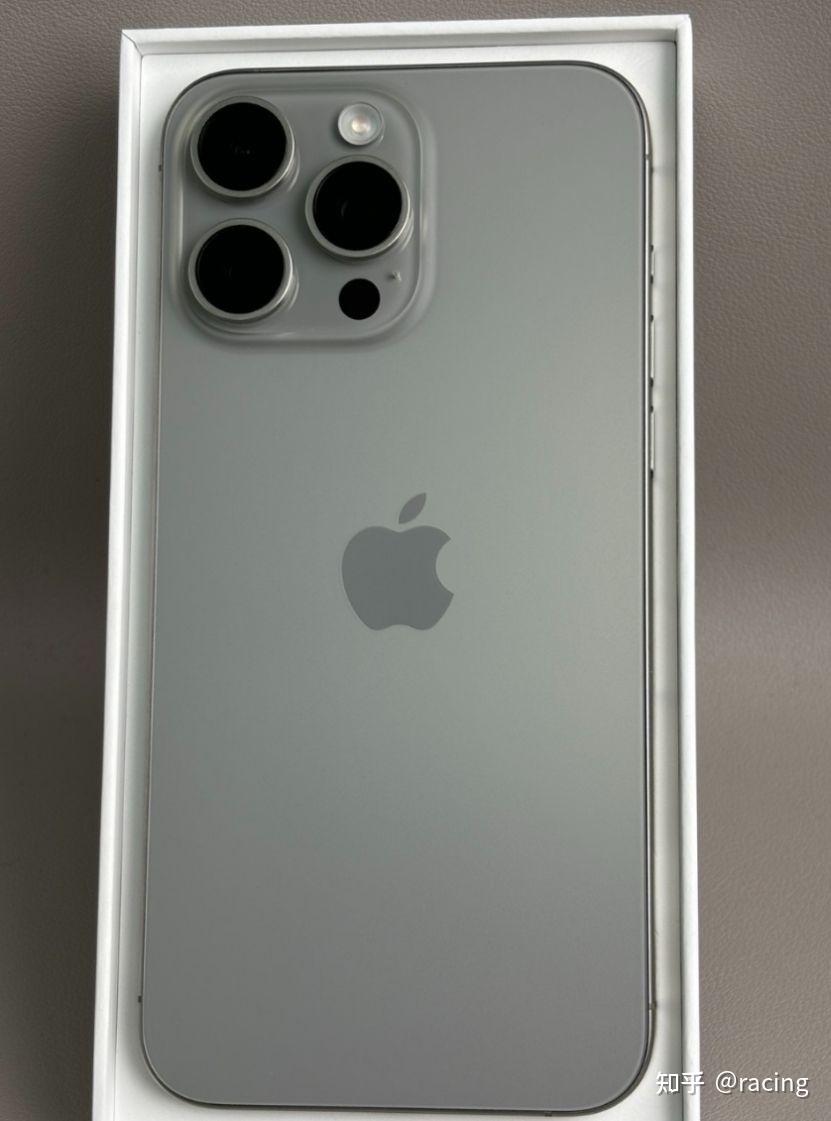 网友6700买二手iPhone15Pro Max，称比iPhone16香太多了！ - 知乎