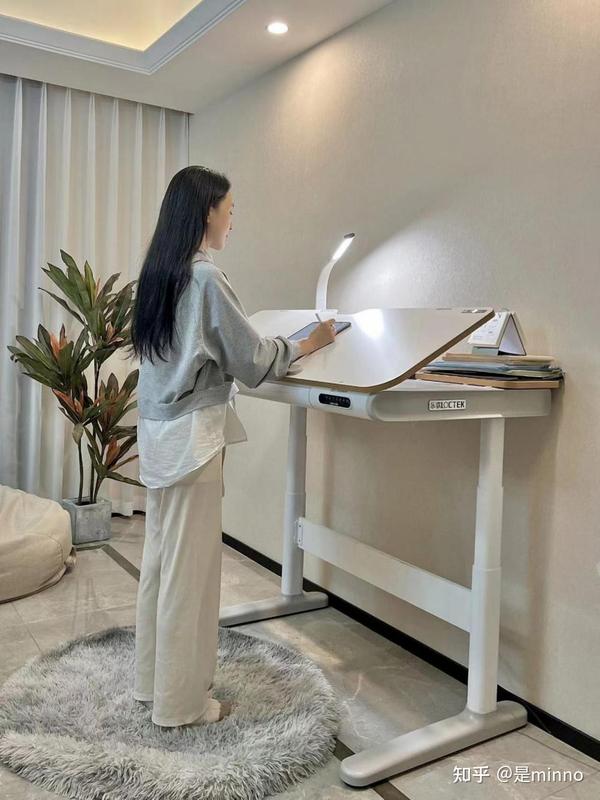 练成天鹅颈！挺拔体态养成：乐歌升降桌iE7桌分享！ - 知乎