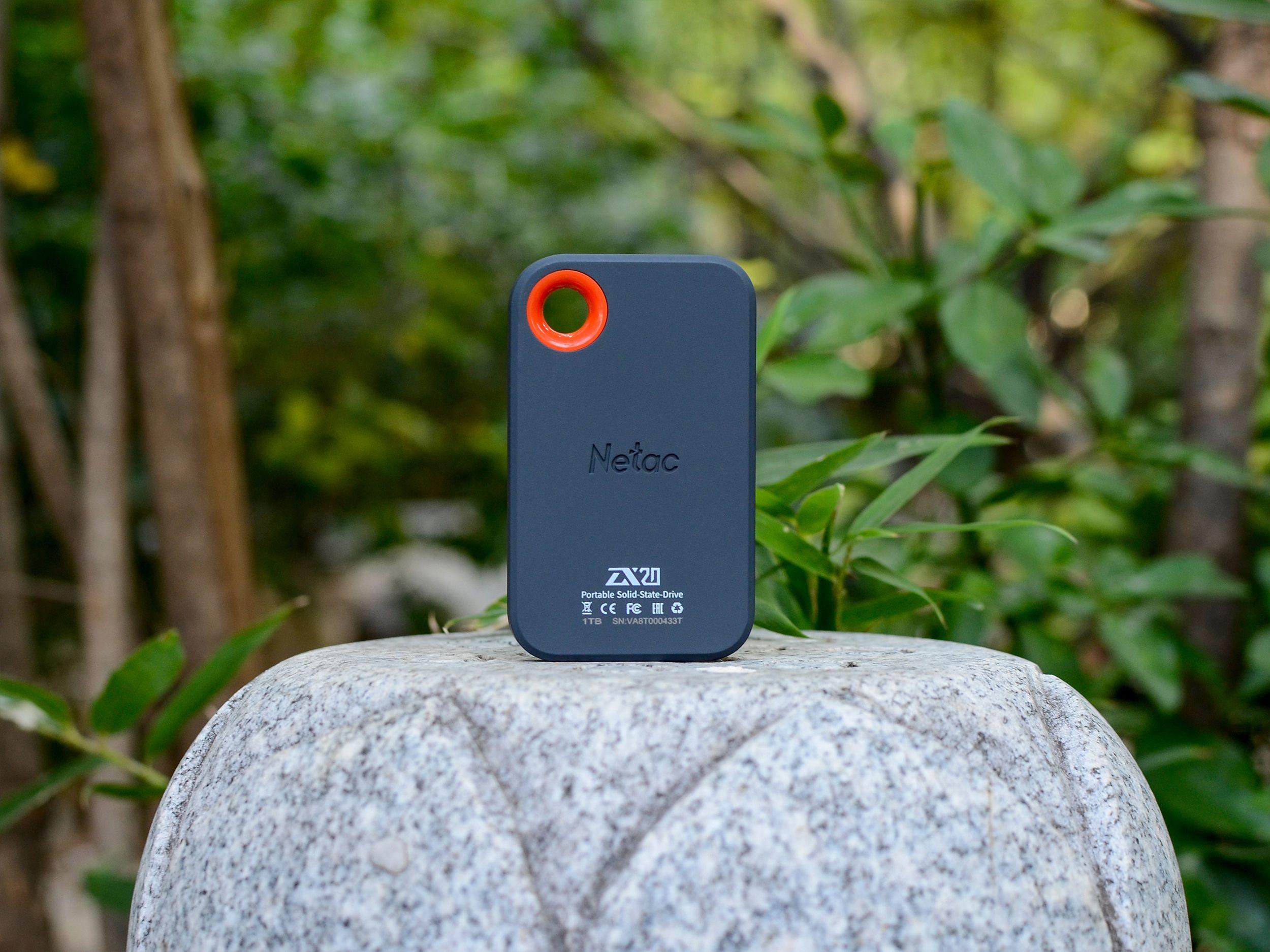 极致轻薄，防震抗摔，高速传输。——朗科ZX20移动固态硬盘体验 - 知乎