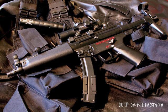 吃鸡里的UMP45到底是个啥枪？为何H&K弃用了MP5而选择了它？ - 知乎