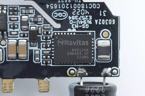 拆解报告：CukTech酷科65W双USB-C超薄氮化镓充电器AC65B2 - 知乎