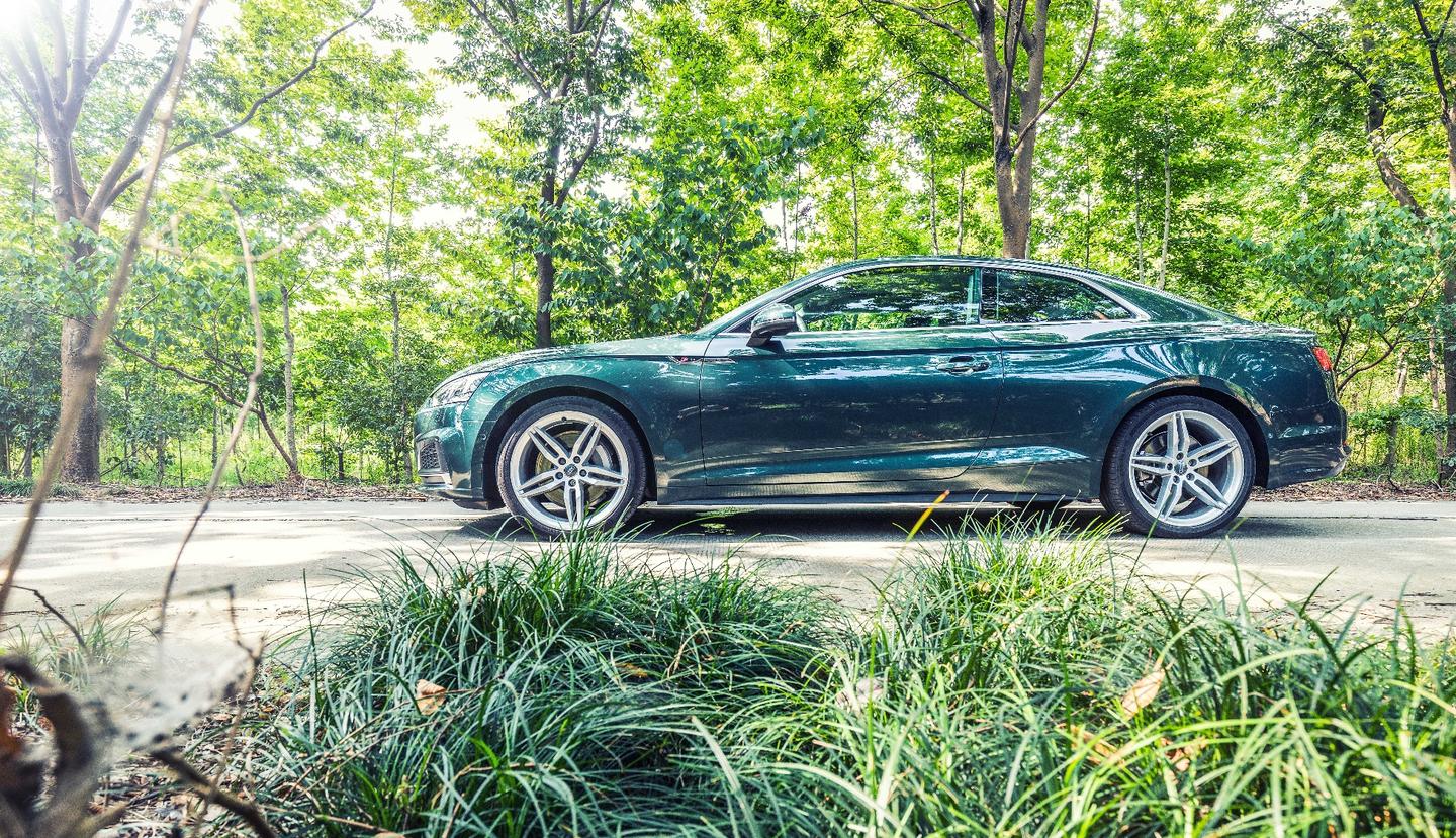 明明可以靠脸吃饭却还要当学霸——全新奥迪 A5 Coupe试驾报告 - 知乎