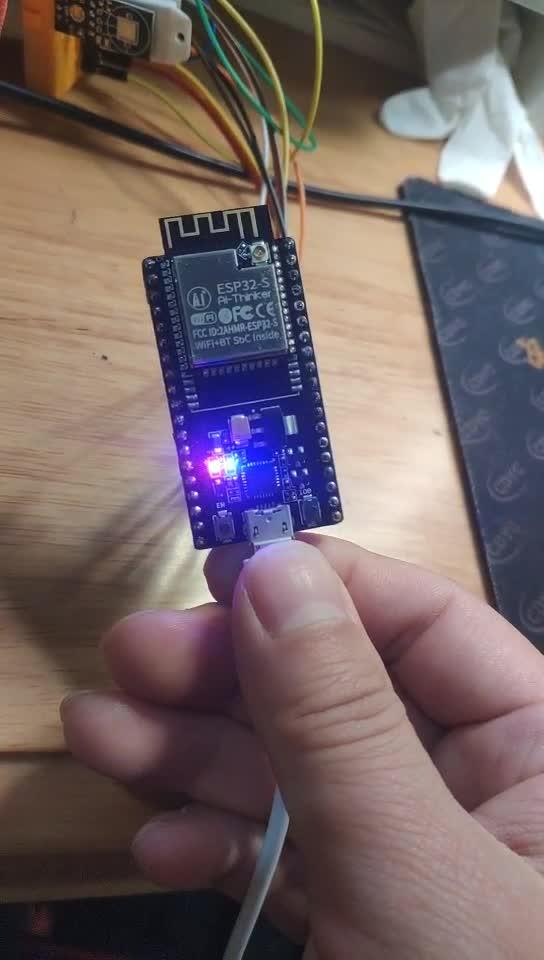玩转GPIO之ESP32点灯大法（MicroPython版） - 知乎