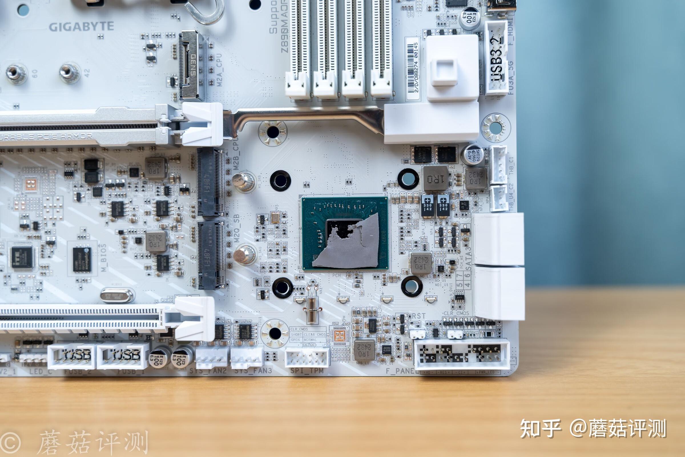 梦幻白装，打造小体积钢炮主机，技嘉冰雕Z890M AORUS ELITE WF7 ICE DDR5主板 拆解评测 - 知乎