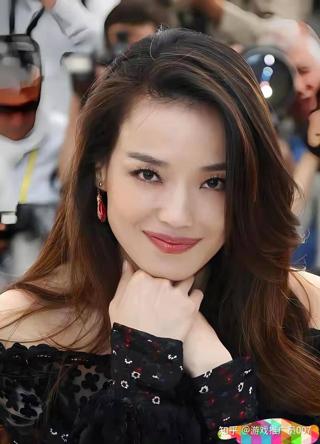 出演过三级片成功转型的女明星 - 知乎