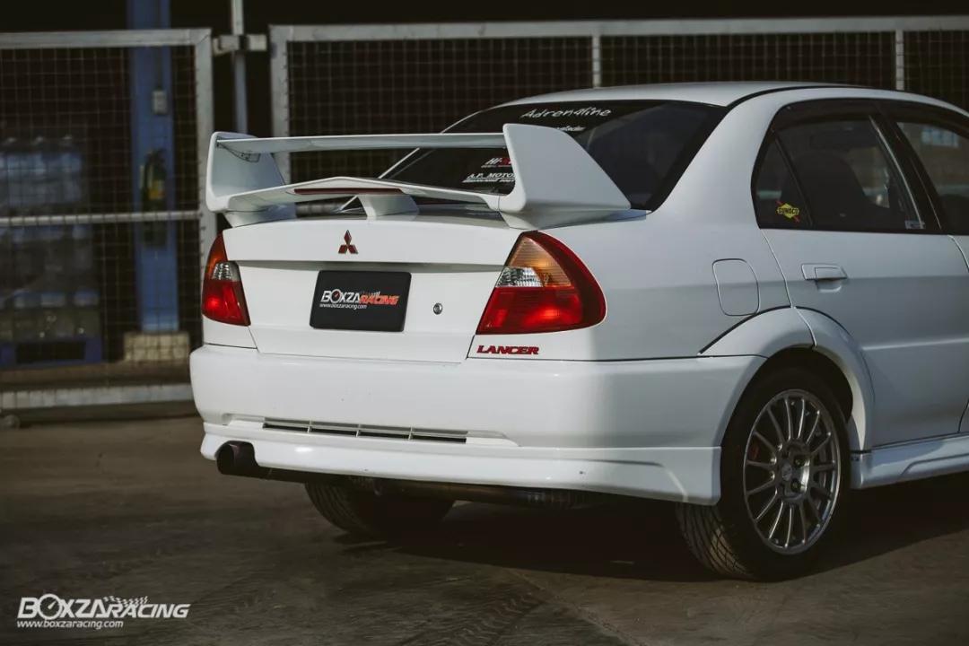 当年男孩们的梦想座驾，三菱EVO6 - 知乎