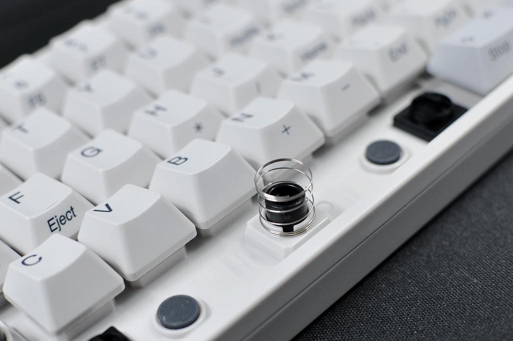 HHKB蓝牙静电容键盘评测：没有妥协的少数派报告 - 知乎