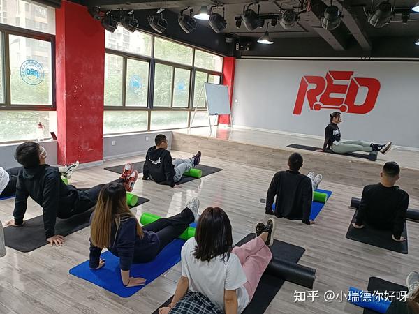 想成为一名健身教练怎么样短时间入行呢 知乎