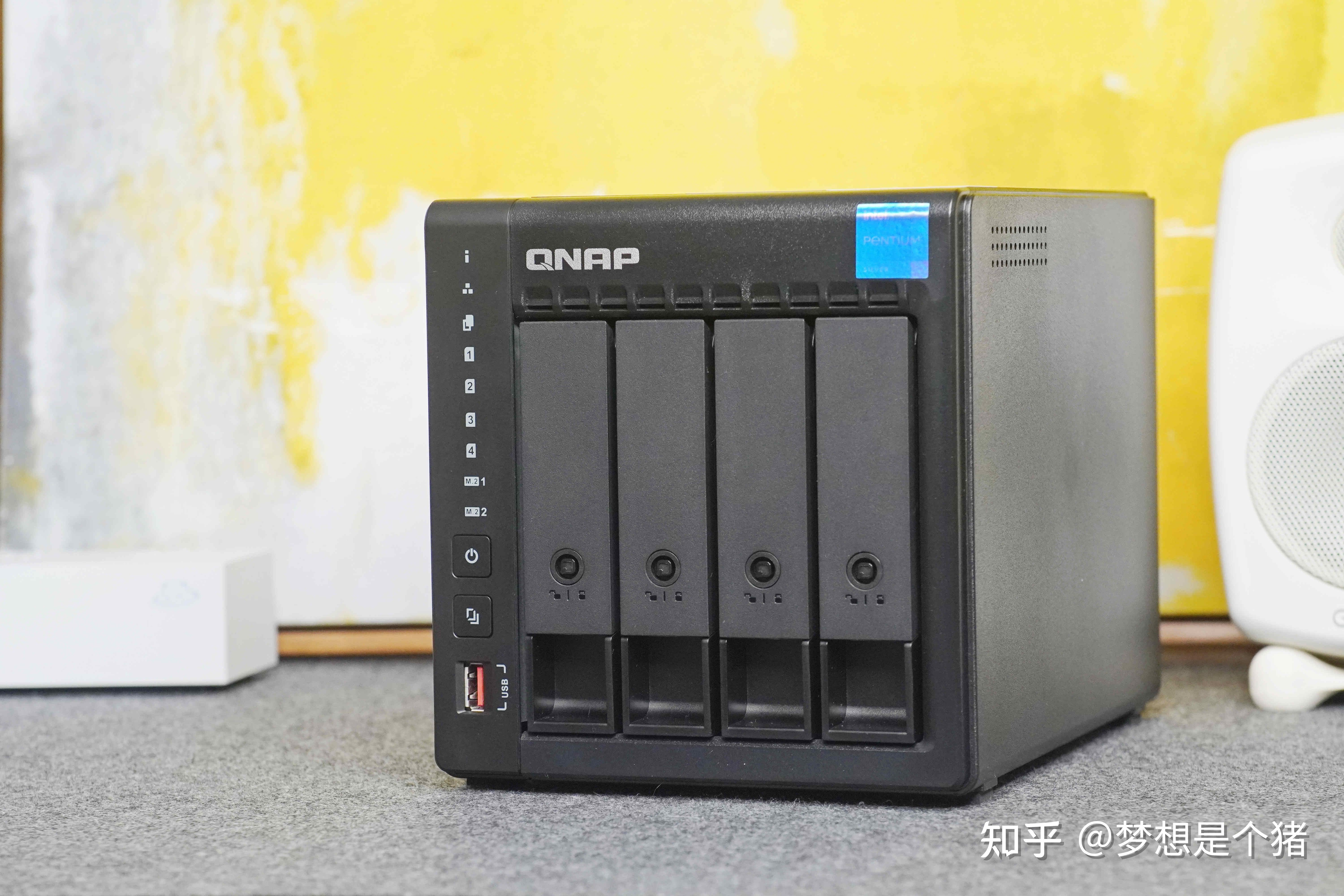 高性能存储解决方案，QNAP TS-466C开箱拆解及系统配置