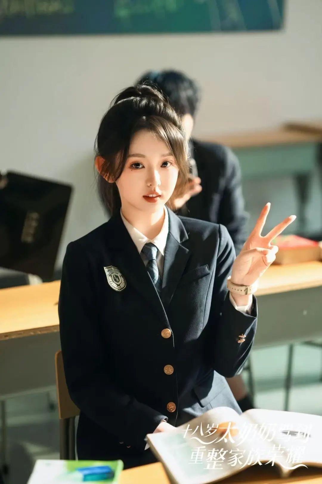 李柯以晋升短剧一姐，听花岛从爆款制造机到演员升咖机 - 知乎