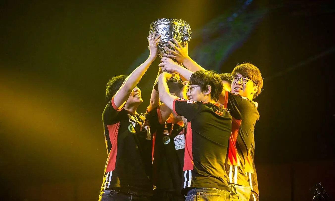 LPL编年史（S5）：光明初显，又堕黑暗 - 知乎