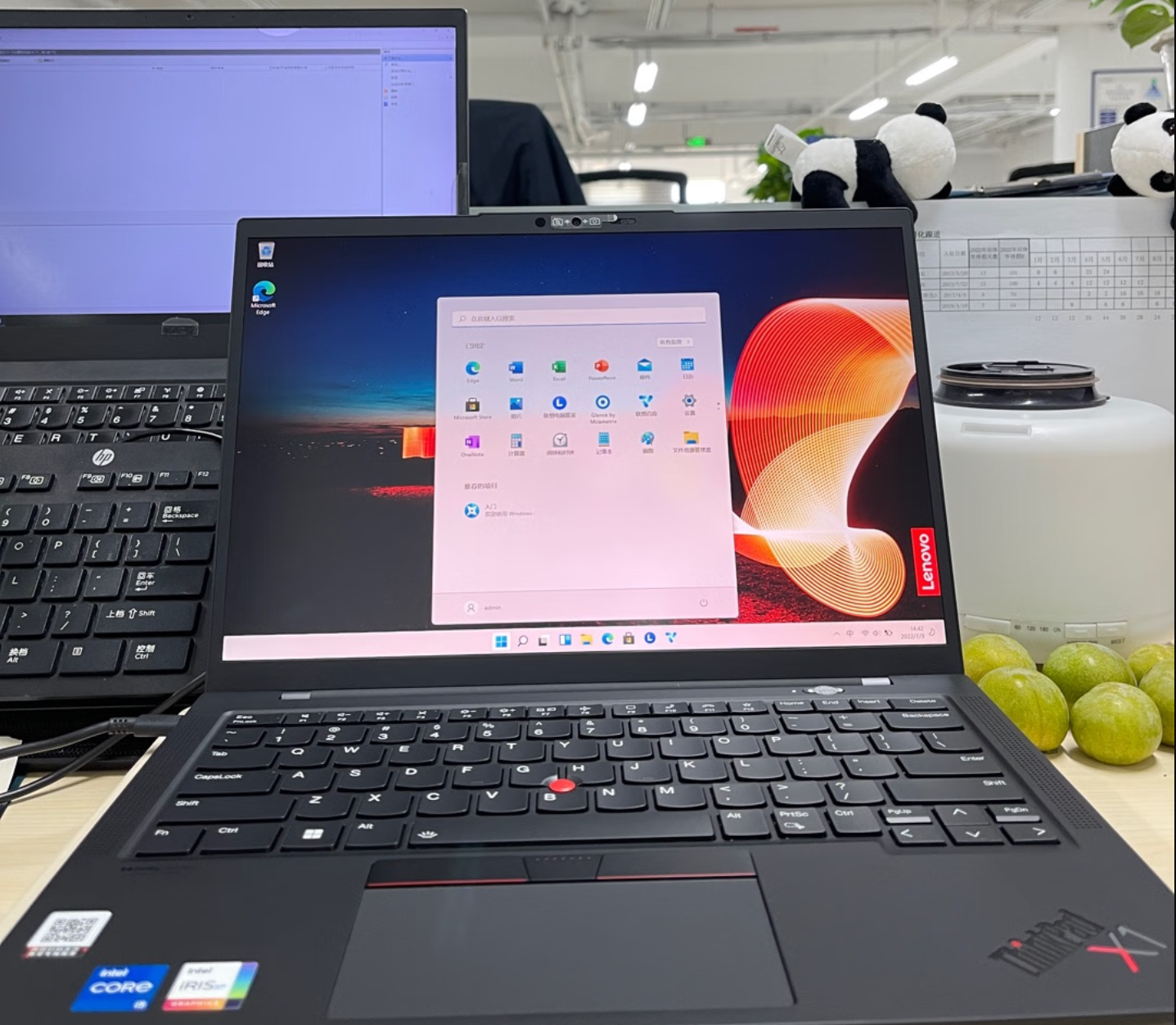 ThinkPad X1 Carbon 2022和ThinkBook 14+2022性能对比哪个更好？