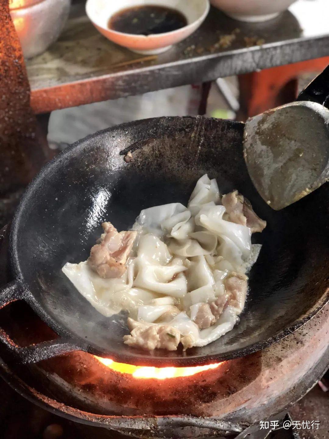 2023曼谷10家街头米其林小吃推荐！不用百元就能吃到的美食清单 - 知乎